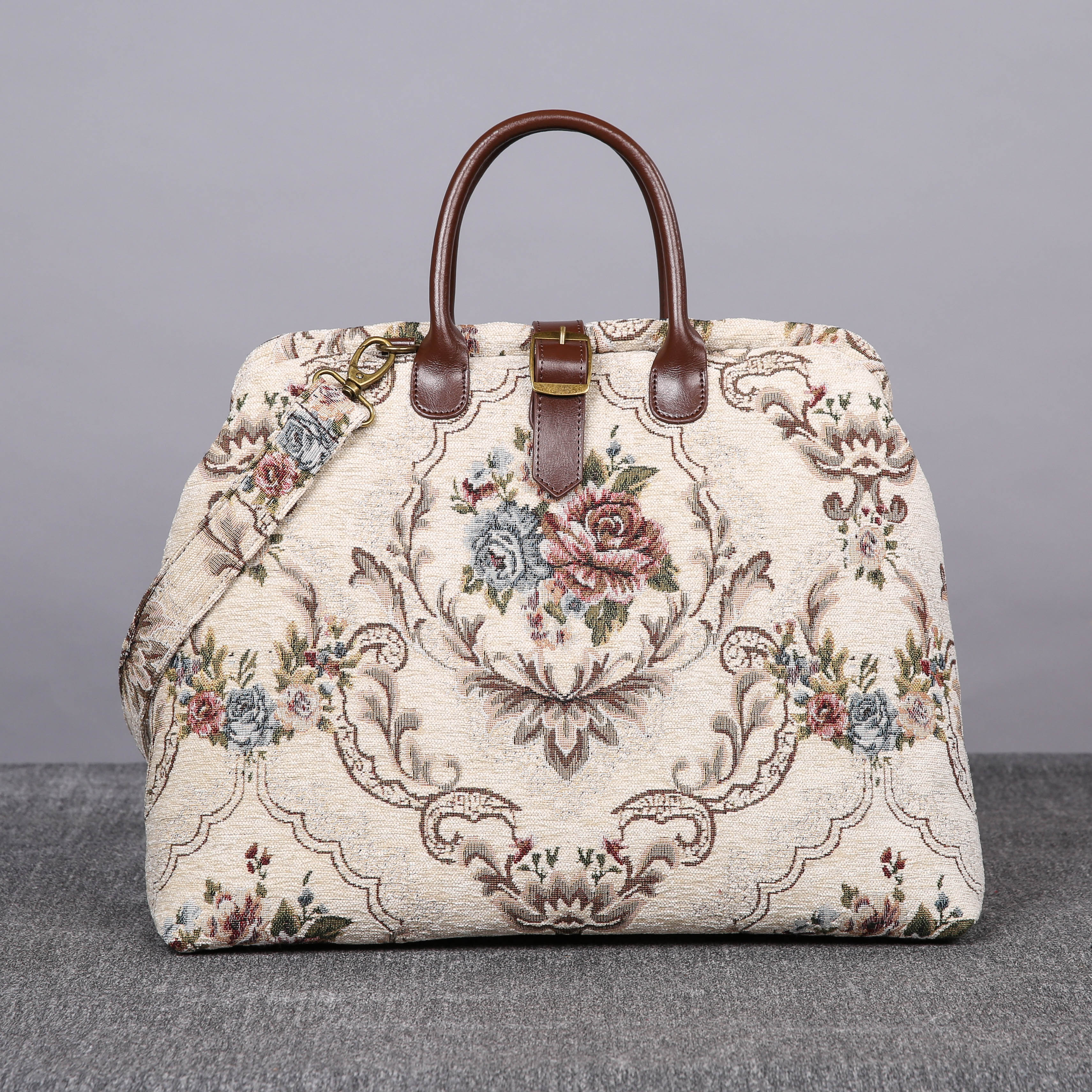 Weekenders – MCW CARPETBAGS