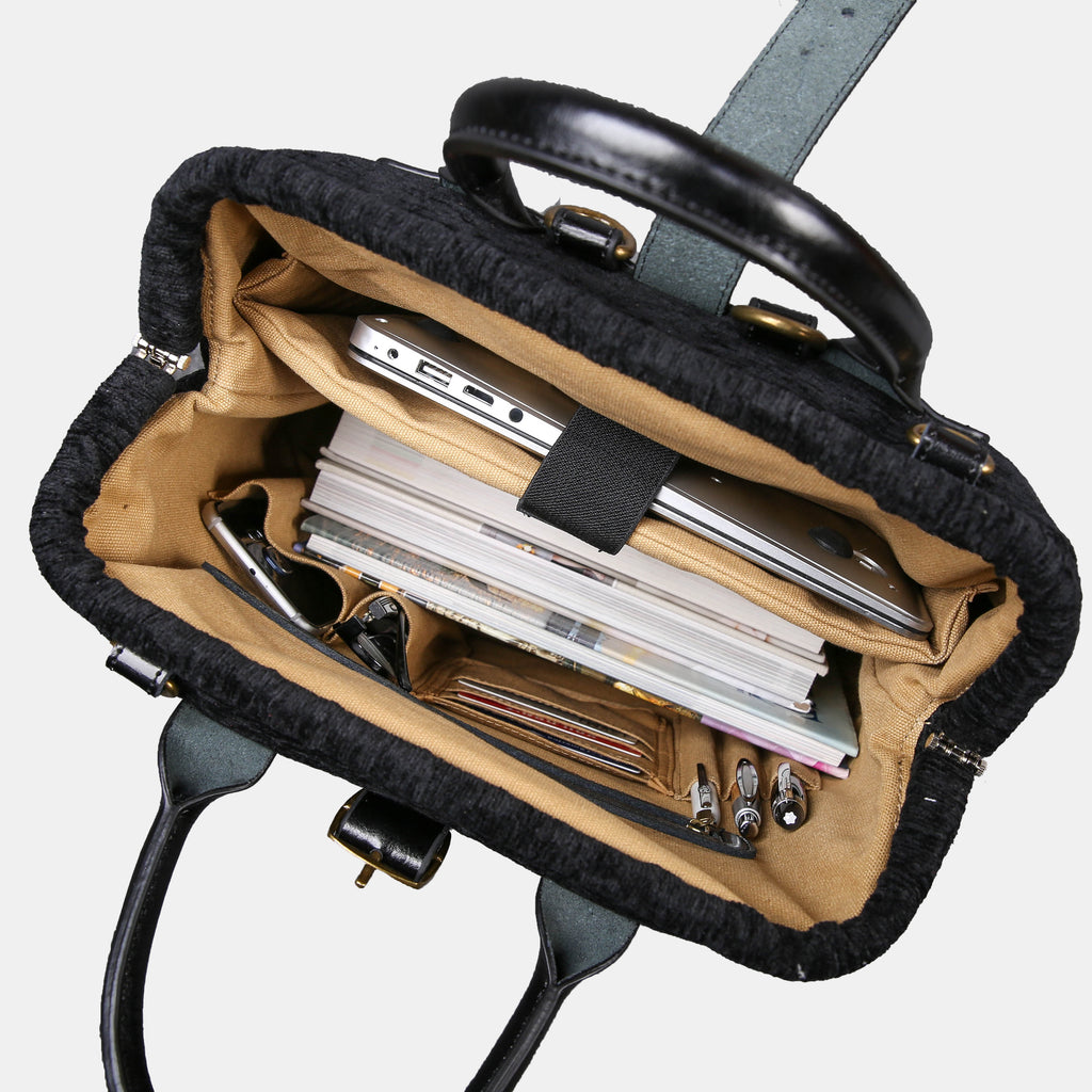 Solid Black – MCW CARPETBAGS